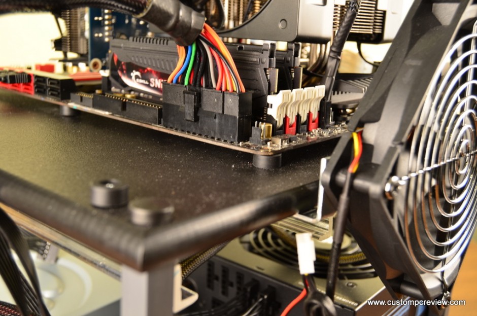 High Speed PC Top Deck Tech Station Review | Custom PC Review